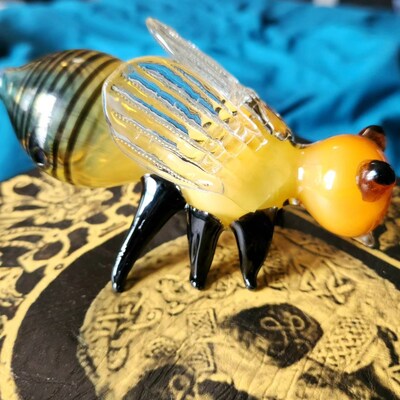 Bee Glass Pipe 5 - Etsy