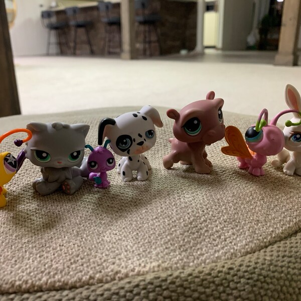 Hasbro Littlest Pet Shop Mommy/ Daddy and Baby Bunny Rabbit With ...