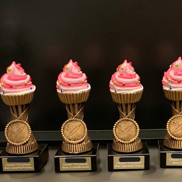 Cupcake Award - Personalized Engraving - Custom Insert - Etsy