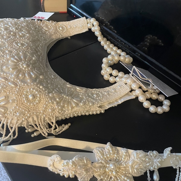 Light Ivory Wedding Garter With Infinity Sign and Ostrich Feathers ...