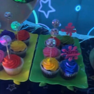 Guess How Many Eyeballs Are in the Jar, Guessing Game, Halloween ...