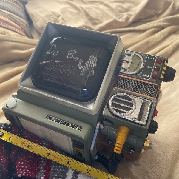 Fallout Inspired Robco Terminal Apple Watch Holder Charging Stand ...