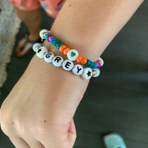 Kids Bracelet Making Kit - Personalized Beaded Jewelry DIY Girls ...