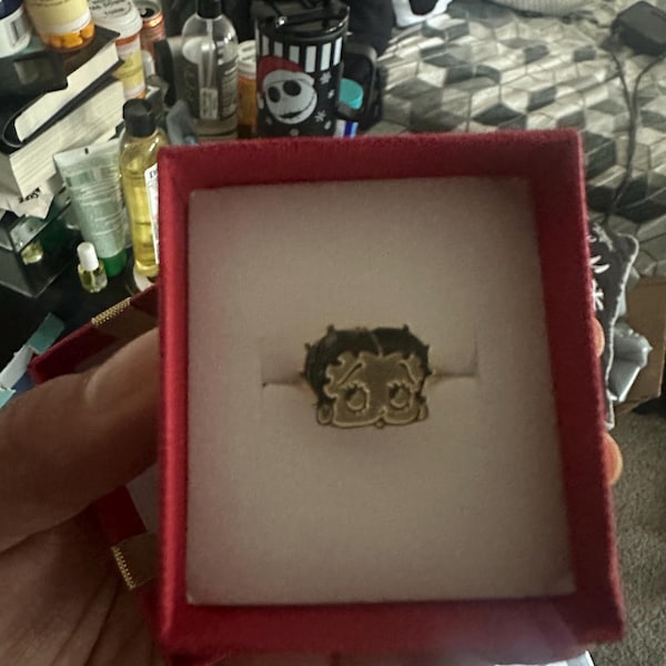 10k Solid Gold Betty Boop Ring/ Y2K / Sassy Betty Boop / Gift - Etsy
