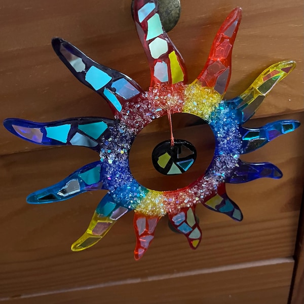Rainbow Sun Suncatcher..gifts .. Suncatcher.. Blingthingzbylori ...