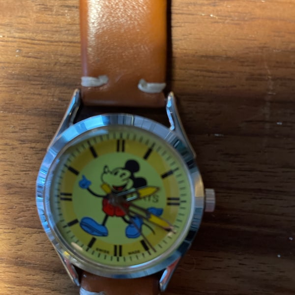 HMT Ashwini Tank Golden Dial Gold Plated Hand Winding 17 Jewels Mens ...