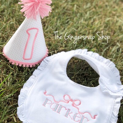 Emma Kate Heirloom Bow Satin Stitch Long Ribbon Frame Border Monogram ...