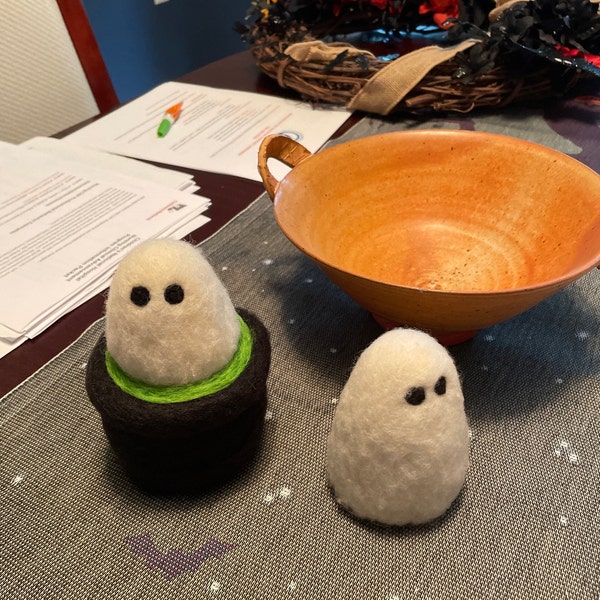 Handmade Wool Felted Ghosts | Halloween Decor - Etsy