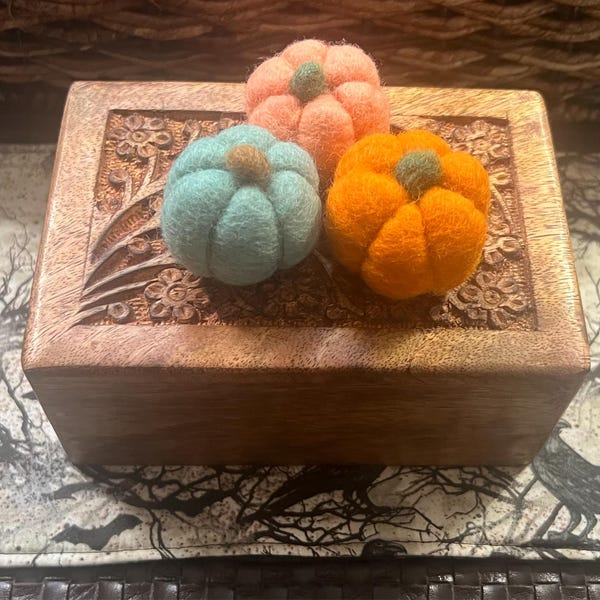 Felt Pumpkins | Fall Decor Pumpkin Felt Balls | Felted Pumpkin Pom Poms ...