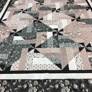 Simply Elegant quilt Pattern PDF Download by Diana Beaubien - Etsy