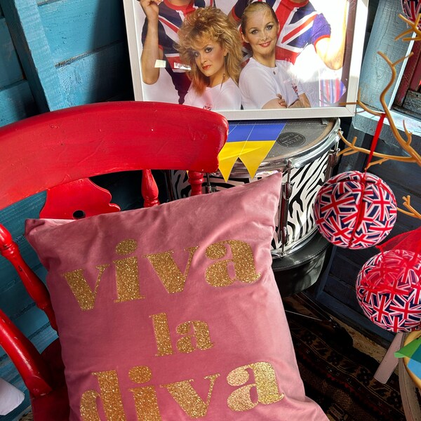 Autumn / Fall Pom Pom Wreath in Gorgeous Fall Colours - Perfect Autumn ...