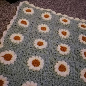 Crochet Daisy Granny Square Blanket Pattern, Daisy Blanket Pattern ...