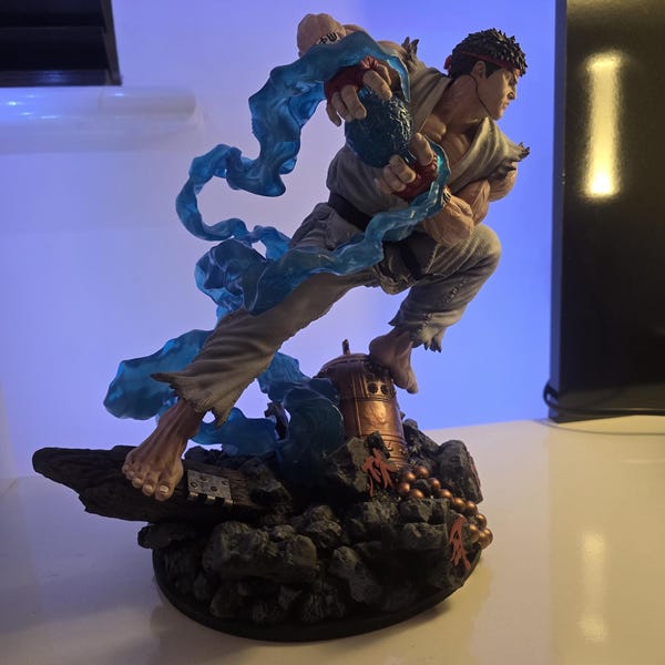 Predator Naru and Her PREY 3d Printed Custom Collectible Statue 1/6 - Etsy