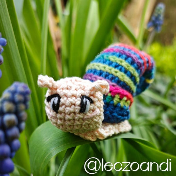 Little SNAIL Goes Back Into His Shell Crochet PATTERN - Etsy