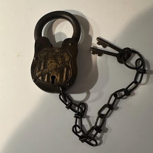 Ford Logo Cast Iron Lock With Raised Lettering Antique Finish (3.5" X 3 ...