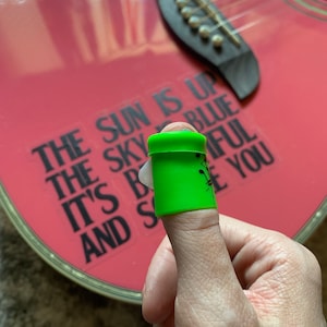 Gripless no Grip Guitar Pick System Helps: No Dropping, Arthritic Play ...
