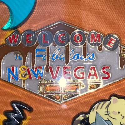 Fallout New Vegas Welcome Sign Enamel Pin - Etsy