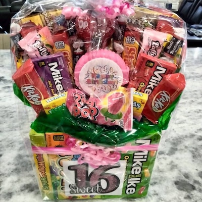 Sweets for Dayz Large Candy Bouquet - Etsy