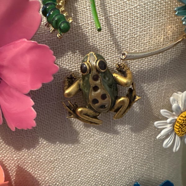 Antique Odd Fellows IOOF Pin Back Button FLT 105th Year Lapel Button ...