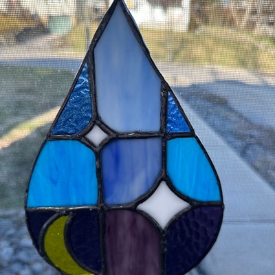 Celestial Moon Drop Stained Glass Pattern, Stained Glass Patterns ...
