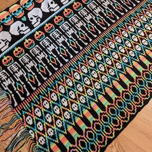 Kisses Mosaic Crochet Pattern Chart by Sixel Design - Etsy