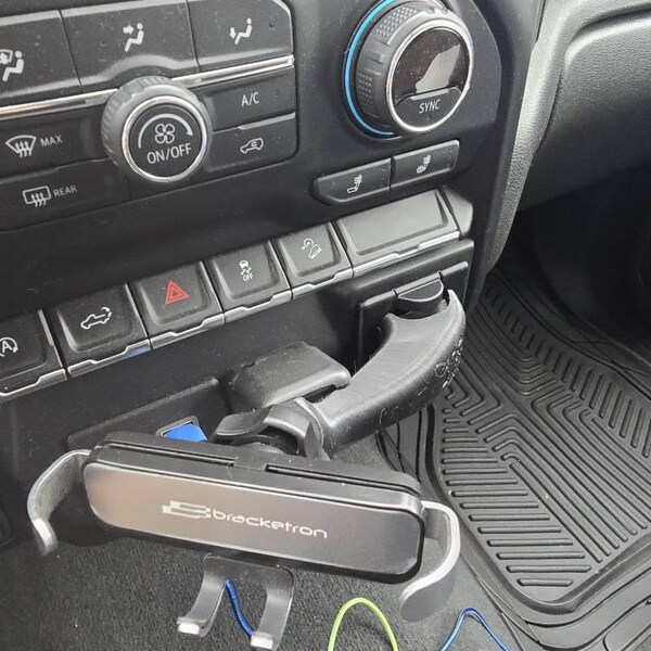 The "stubby Smash" Mount for 5th Gen 4runner Phone Mount W/basic Phone ...