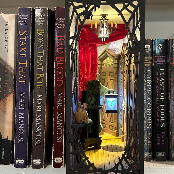 Horror Book Nook Haunted House Ghost Diorama Mansion Spooky Book Nook ...