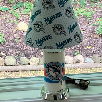 Peanuts Lamp Shade. Snoopy. Charlie Brown. Shade is 9.5 Wide at the ...