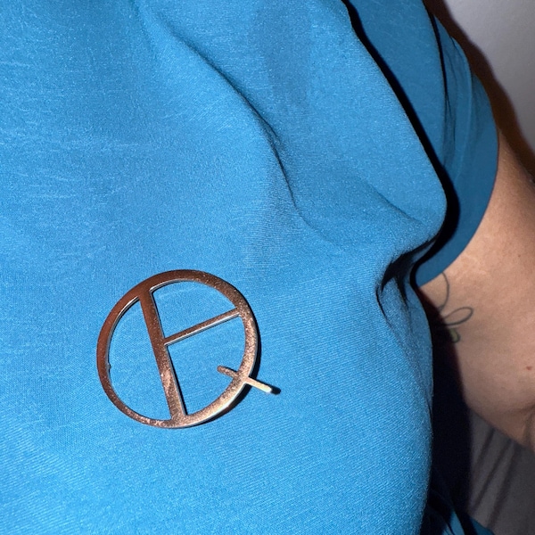 Custom Brooch Logo | Personalized Badge Pin Business Company Logo ...