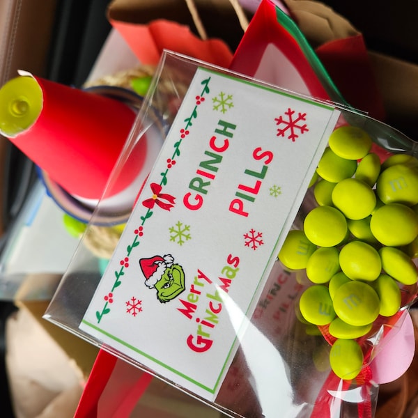 Santa Kisses Printable Treat Bag Topper - Christmas Candy Bag Topper ...