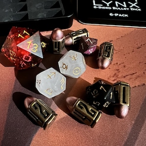 DND Decor 7 Piece Wooden Dice Outline Wall Decoration Dungeons and ...