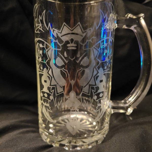 Class Crest Inspired Etched Pint Glasses - Gifts for Gamers - Single ...