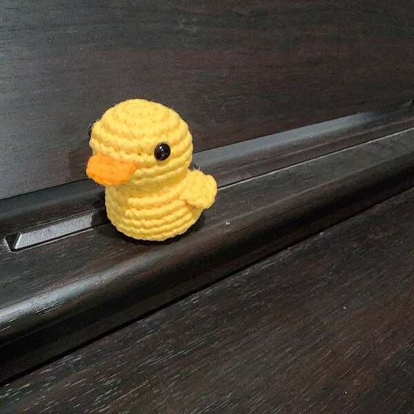Pocket Duckling Crochet Pattern · Good Luck Duck Amigurumi Tutorial ...