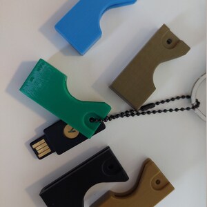 Yubikey 5 NFC / 5C NFC Cover Case Keychain - Etsy Canada