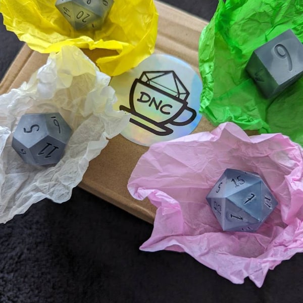 Alien Pyramid Dice Tower - (designed by Fatesend) - Etsy