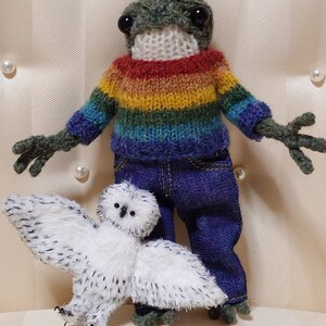 Knitted Frog and Toad 9cm. Made to Order - Etsy