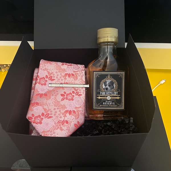 Personalized Dog or Cat Wine Label With Custom Story on the Back | Gift ...