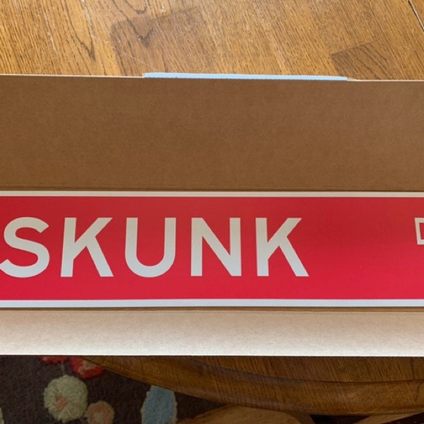 Skunk, Skunk Gift, Skunk Sign, Skunk Decor, Skunk Lover, Black & White ...