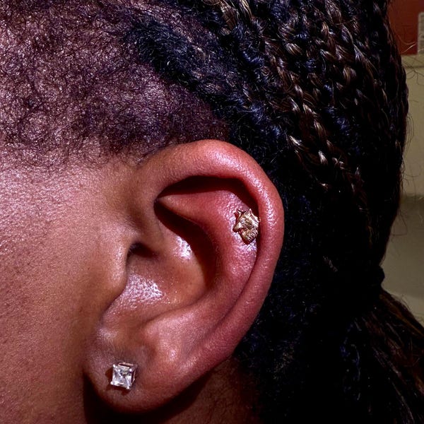 Piercing de umbigo em ouro maciço 14K com zircônia cúbica e rosa dos ...