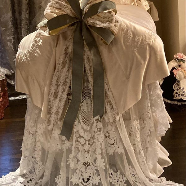 CHRISTMAS BOW ONLY, Bow for Wreath, Sage, Gold Cream, Winter Wedding ...