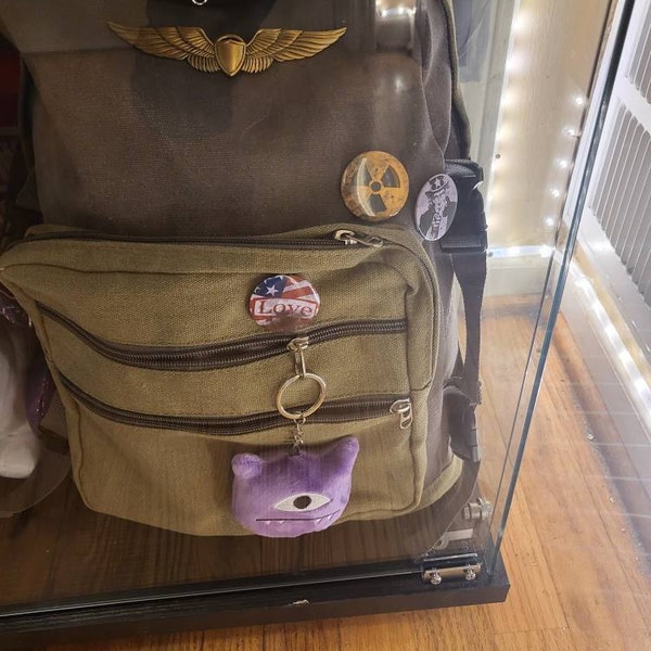 The Last of Us Ellie Backpack Cosplay Pin Button Badge - Etsy