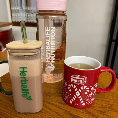 Special Customized Smart Hand Beat Milk Shake Cup Herbalife Creative ...