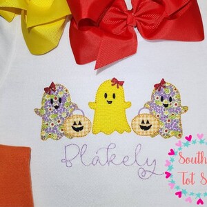 Halloween Friendly Ghost With Bow Add on Trick or Treat Applique Trio ...