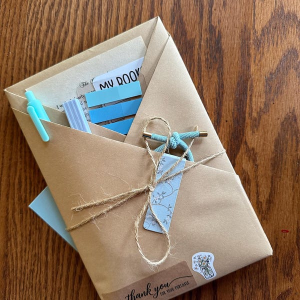 Blind Date With a Book / Gift for Book Lover / Reading Addict / Gift ...