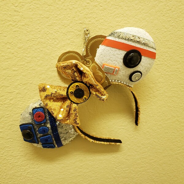 Gold Mouse Ear Holder, Gold Minnie Ear Holder, Mouse Inspired Ear ...