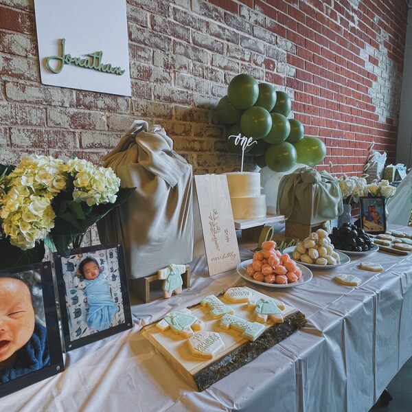 Custom-modern Traditional Korean Dohl Tower Wood Sign - Baekil 백일 100th ...