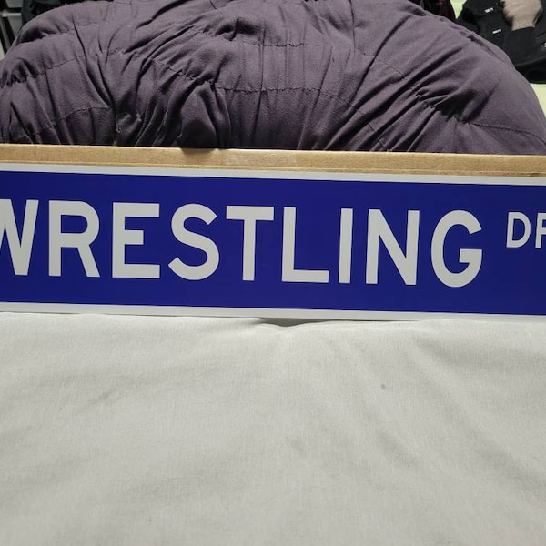 Wrestling, Wrestling Sign, Wrestling Participant, Wrestling Gift ...