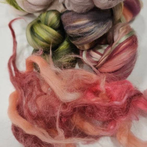 FIBER Bundle, Faded Roses, Vintage Floral Art Batt Kit, Wool Silk ...