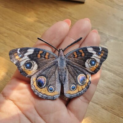 Iridescent Realistic Moth Embroidery Applique / High Quality Iron on ...