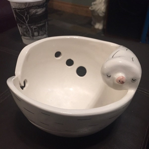 White Ceramic Baby Sloth Yarn Bowl, Knitting Bowl, Wool Bowl. Decorated ...
